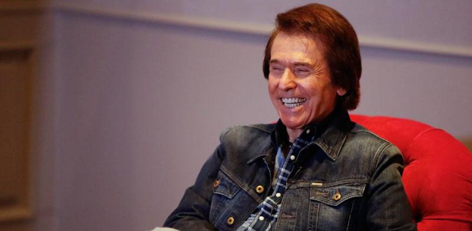 La esposa de Raphael dice que está "resignado" por la cancelación de ...