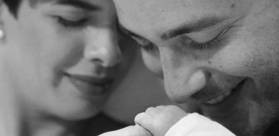 Nace Perla Del Mar, el cuarto retoño de Raeldo López y Cristal De Moya