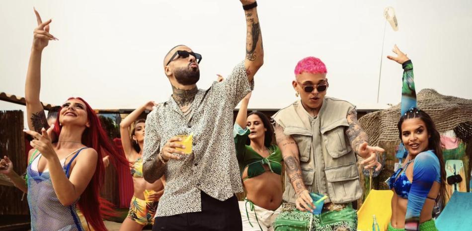 Nicky Jam y Beéle despiden el verano con "Calor", una fusión de música ...