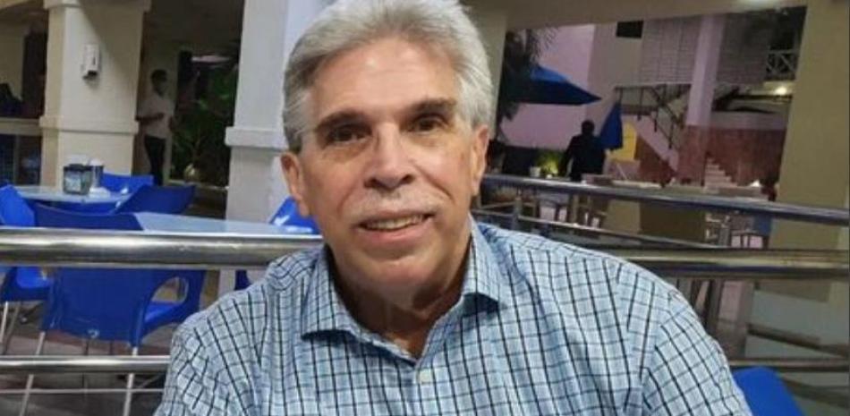 Muere humorista y comunicador dominicano René Fiallo