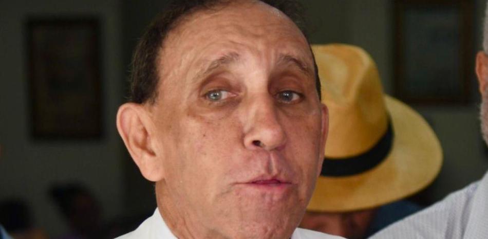 El doctor Cruz Jiminián está estable tras sufrir arritmia