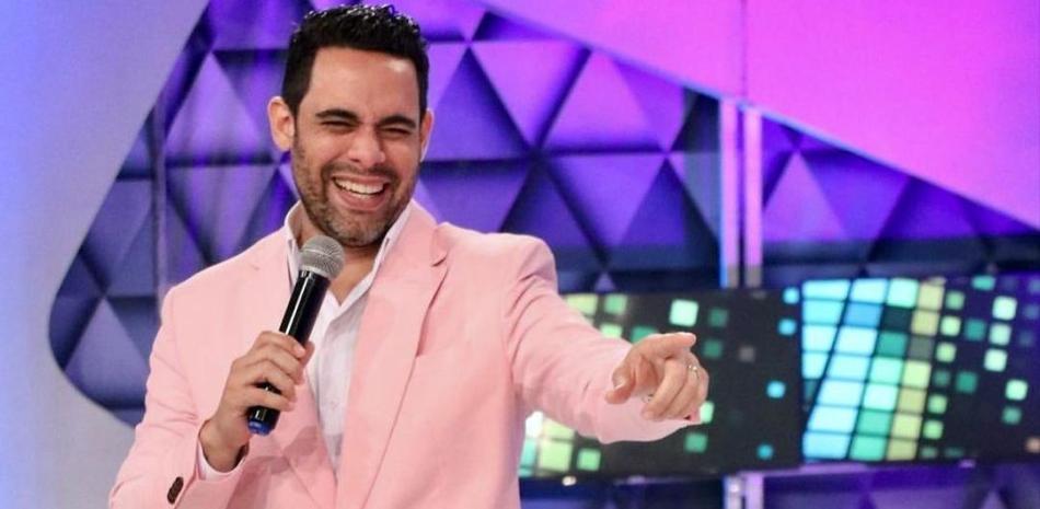 La vida de Albert Mena hasta terminar la universidad