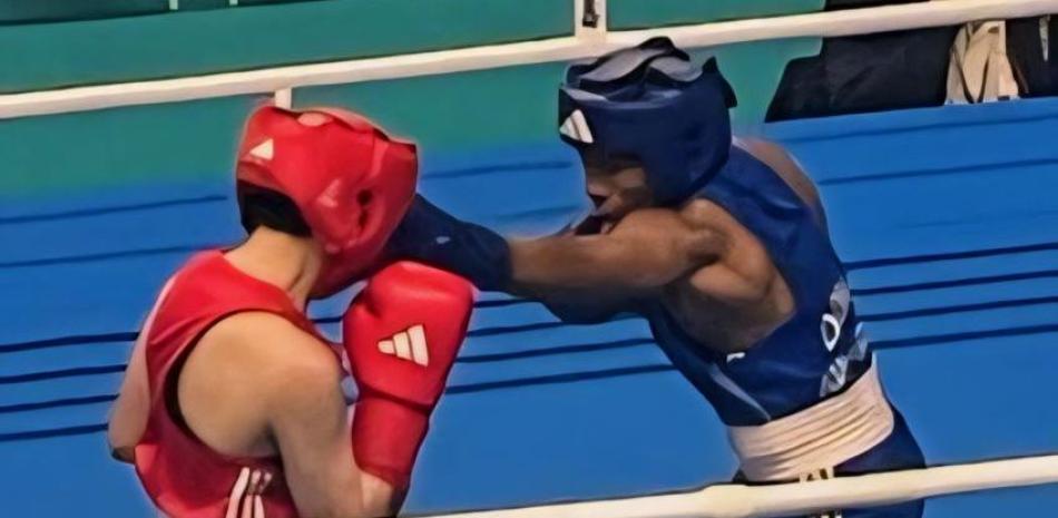 Estefany Almánzar gana en el clasificatorio mundial de boxeo