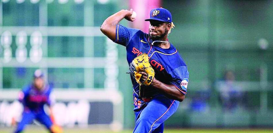 Ronel Blanco, llega con su consistencia a México