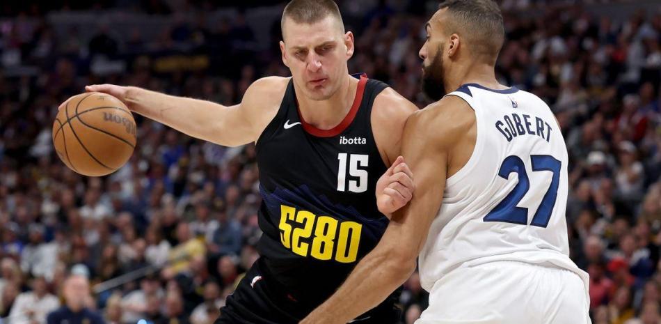 Nikola Jokic guía con sus 40 puntos a la victoria de los Nuggets sobre ...