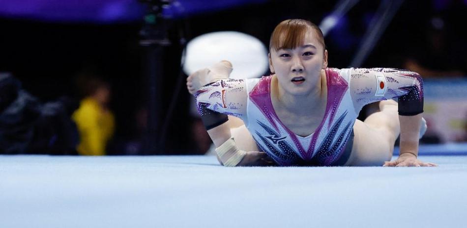 Gimnasta japonesa expulsada del equipo olímpico por fumar y beber alcohol