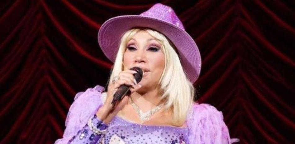 Actriz Laura León se echa para atrás y sigue con su boda tras descubrir ...