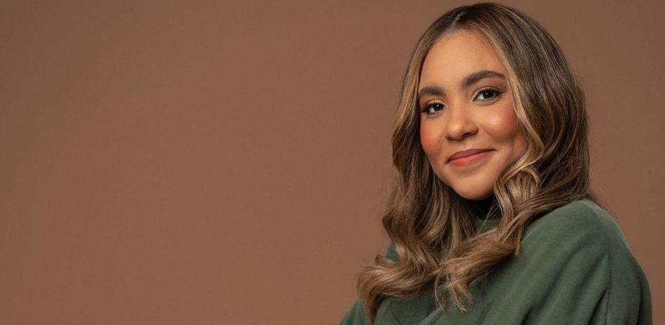 Alison Music presenta credenciales como artista cristiana con su primer ...