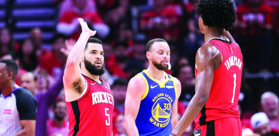 Los Rockets superan a los Warriors y se mantienen con vida en su serie ...