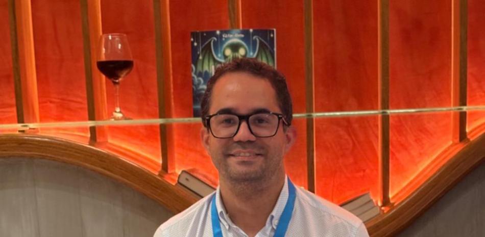 SDQ Lee vendió alrededor de 150 libros en Mar de Palabras