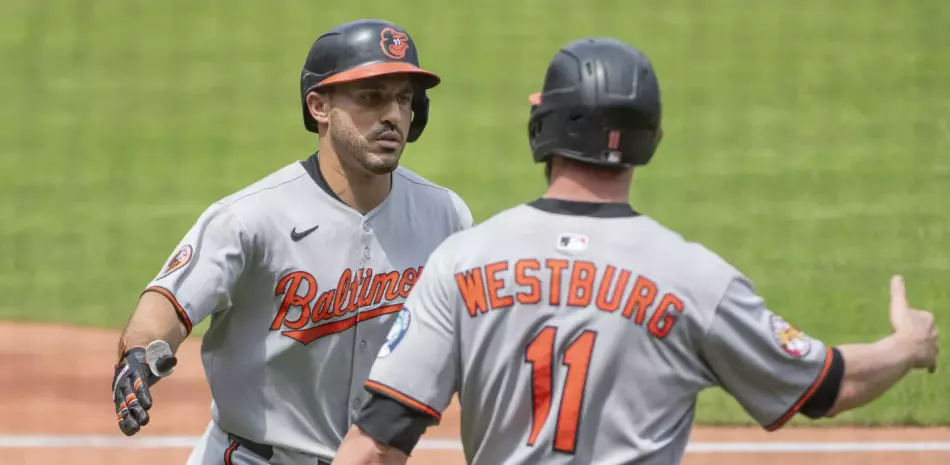 Orioles vencen a Guardianes con cuadrangular de Ramón Laureano y ...