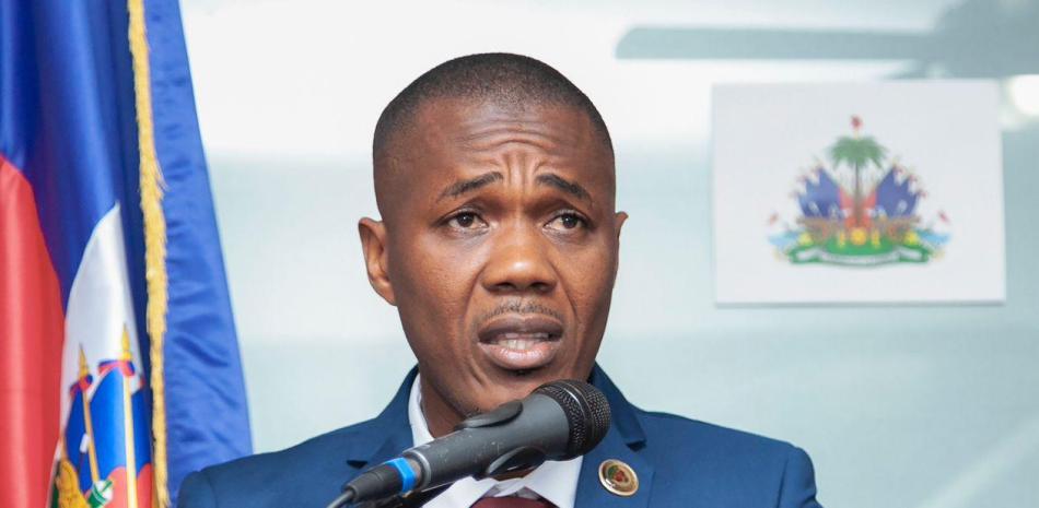 Designan a Stephen Junior Cherenfant cónsul de Haití en Santiago de los ...