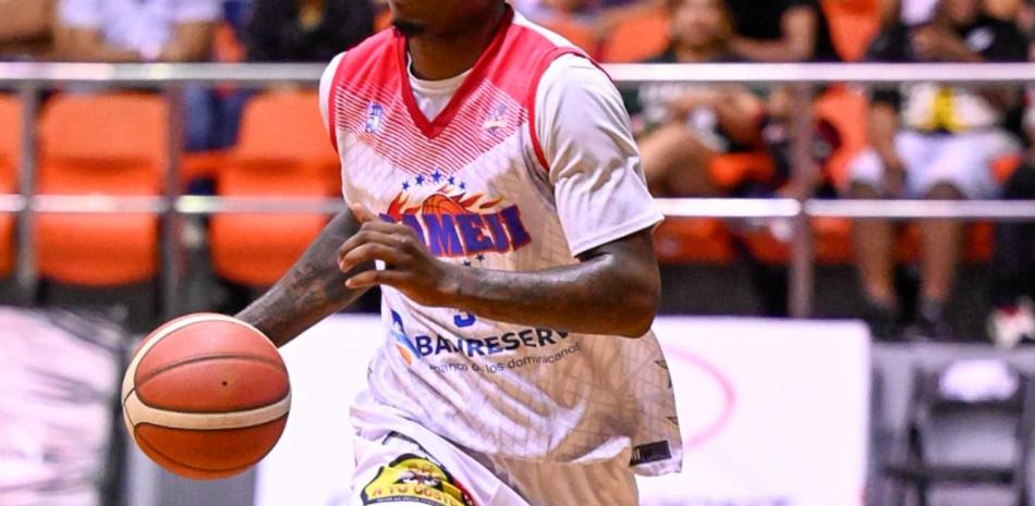 Fitzgerald anota 31, Sameji gana tercero en línea y se afianza en la ...