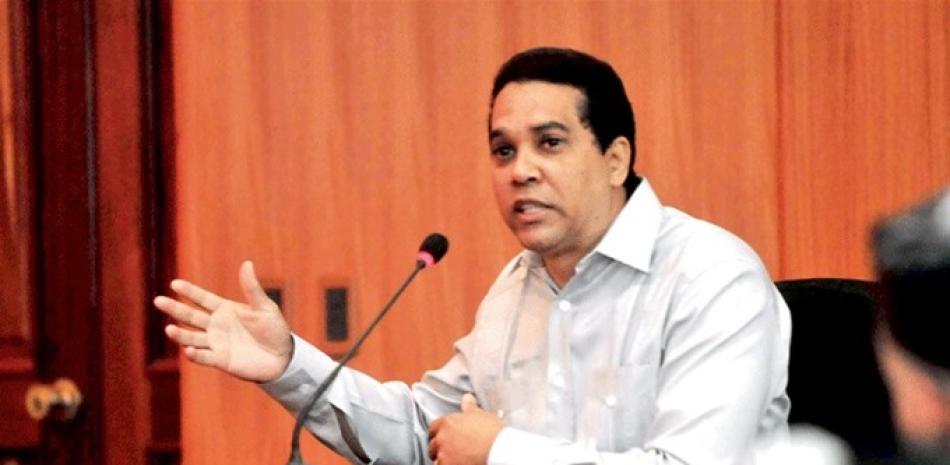 Doctor Edgar Contreras aclara que no operó a la joven Mariela Martínez