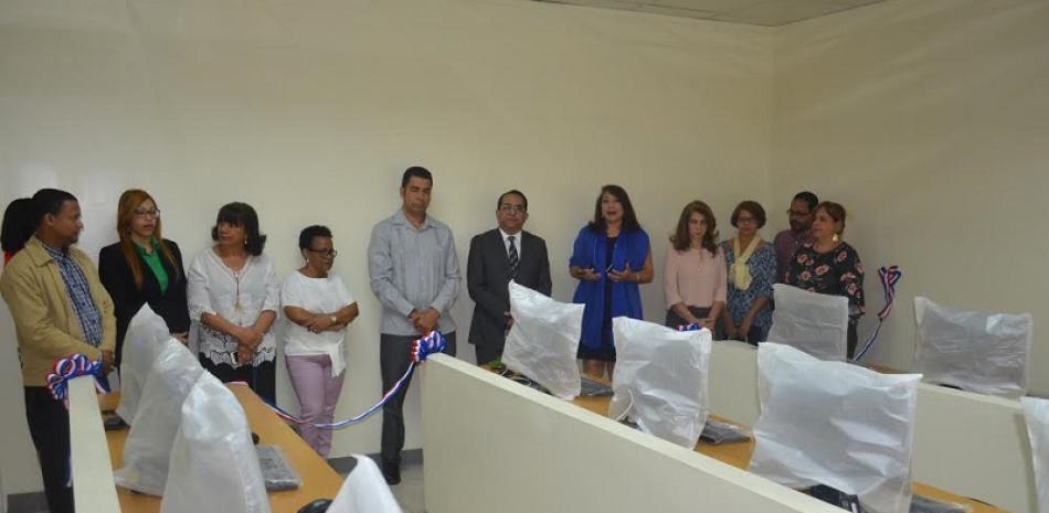 Inauguran Sala de Evaluación Digital en la UASD