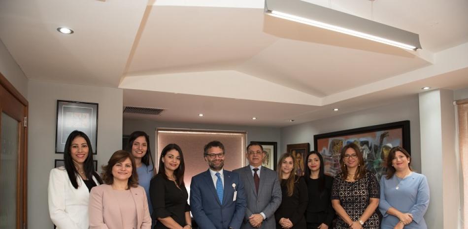 Excel presenta al superintendente de Valores sus planes de crecimiento