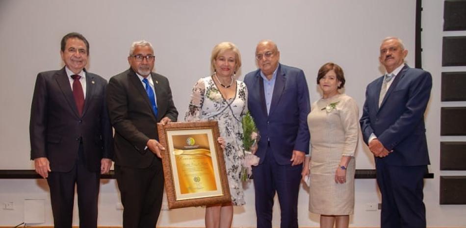 Fundación Farach recibe reconocimiento