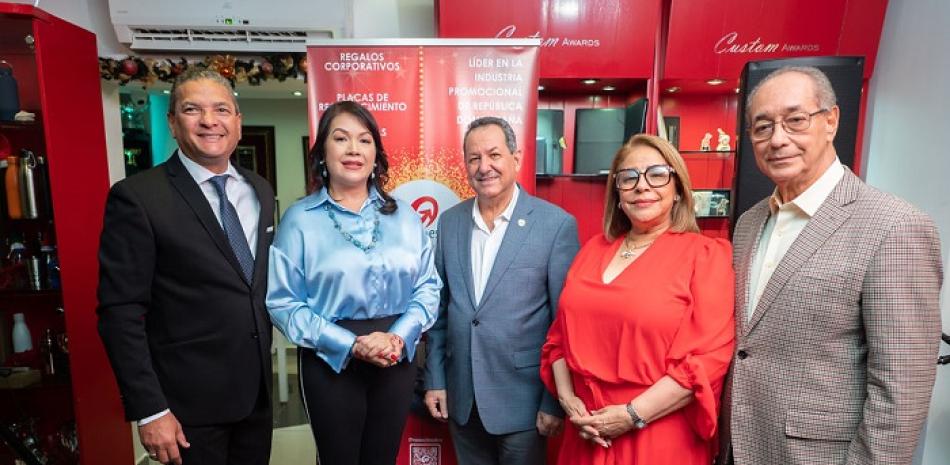 Destacan trayectoria de empresarios