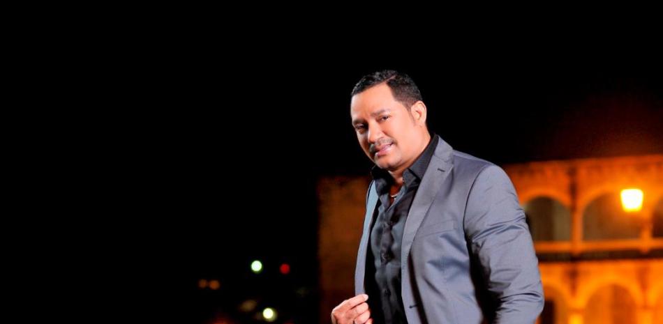 Frank Reyes lanzará este viernes nuevo álbum “Mi historia musical Vol. 1”