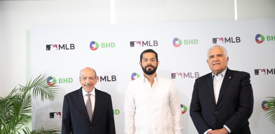 BHD y Grandes Ligas renuevan contrato por cinco años más