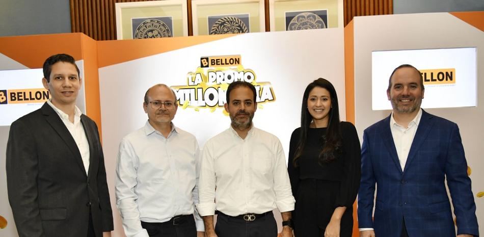 Bellón presenta su promoción de fin de año