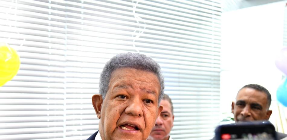 Leonel Fernández celebra 70 años junto a seguidores en Funglode