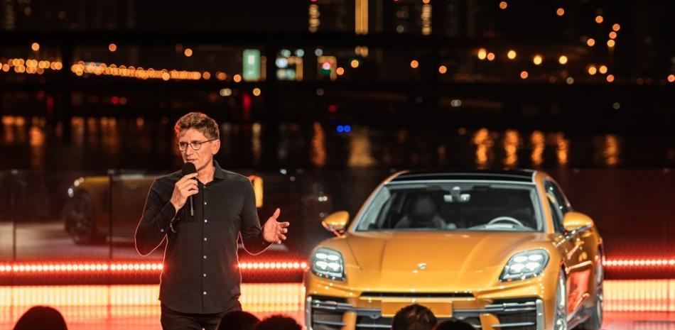 Markus Auerbach: Un diseñador que fusiona el lujo y la comodidad