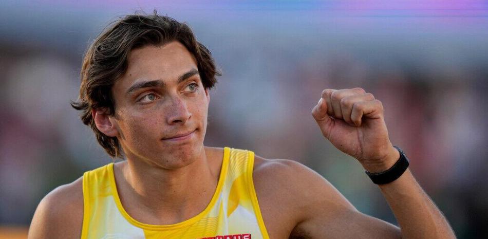 Duplantis establece nueva marca mundial al superar su récord en salto ...