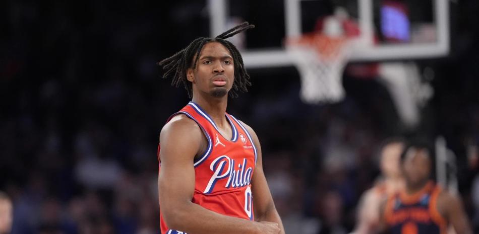 Maxey supera a Coby White y gana el premio al jugador que más ha ...