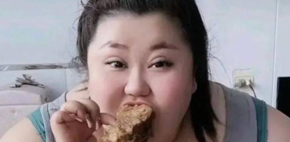 Muere la influencer china Pan Xiaoting mientras hacía una transmisión ...