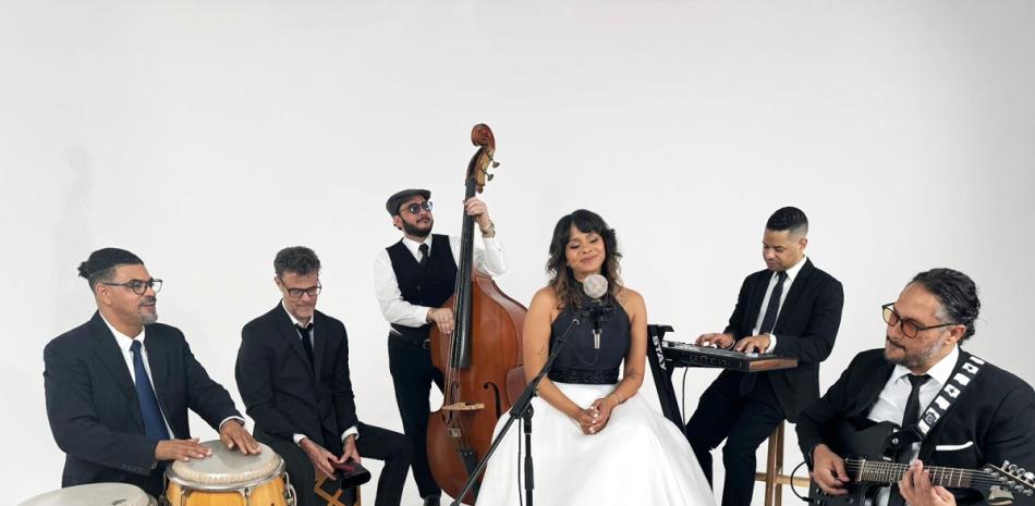 Grupo de rock MarteOvenuS graba una "Colección de amor" del bolero