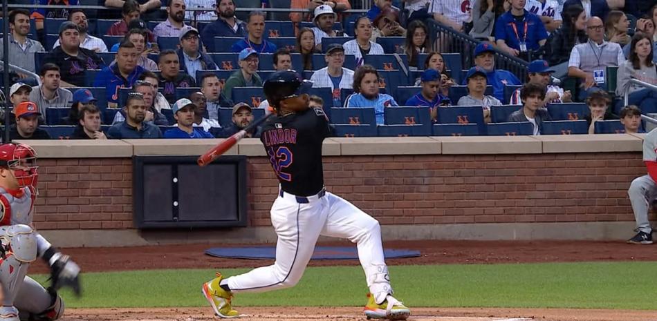 Francisco Lindor sigue indetenible y los Mets derrotan 5-1 a los Filis