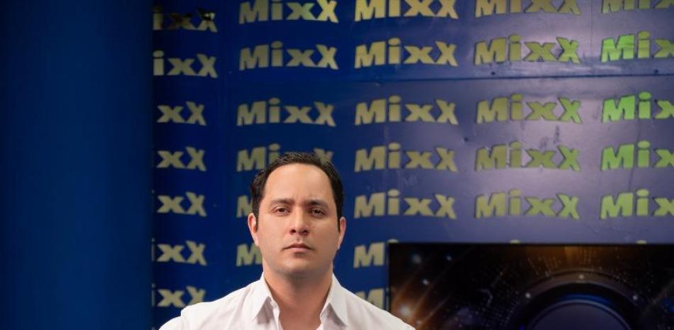 Raeldo López regresa a la radio a través de la emisora Mixx 104.5 FM