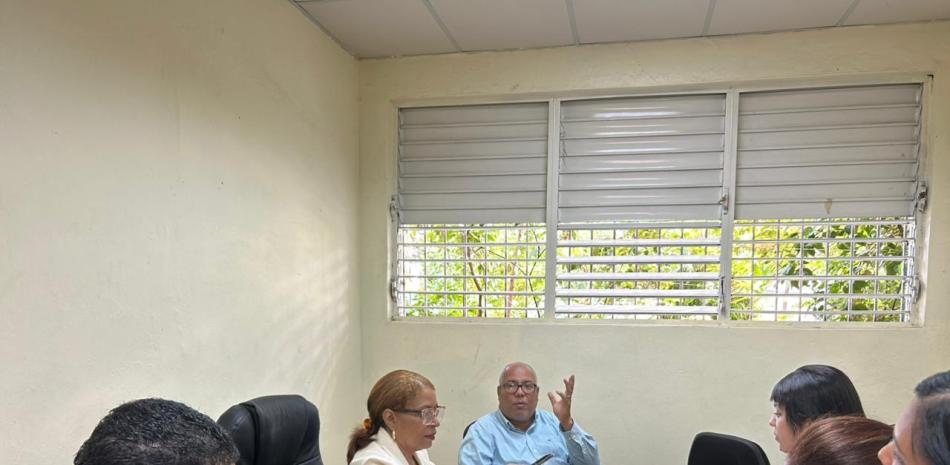 Estudiantes dejaron las aulas vacías este martes, pese a llamado de ...