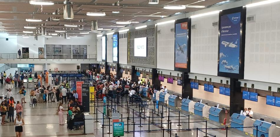 Tormenta de nieve en EE. UU. provoca cancelación masiva de vuelos desde ...