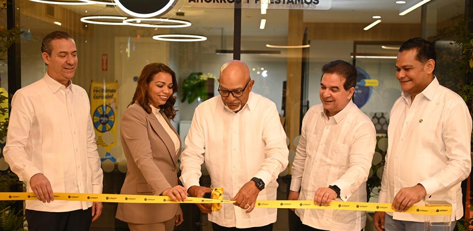 La Nacional inaugur sucursal en Ágora Santiago Center