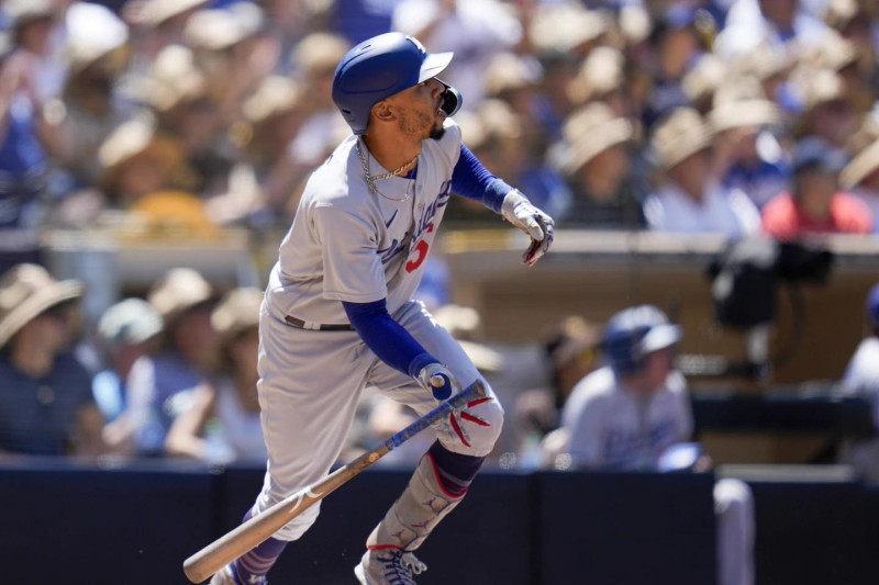 Betts pega Grand Slam y Dodgers vuelven a derrotar a los Padres