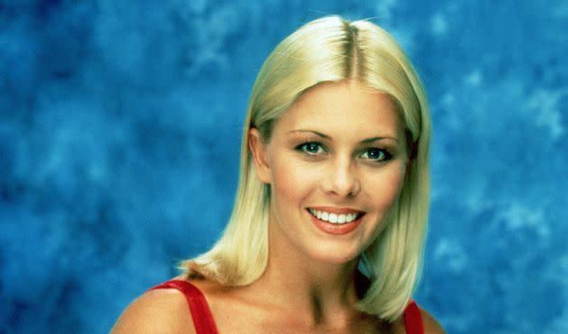 Nicole Eggert, actriz de "Guardianes de la bahía", revela su ...