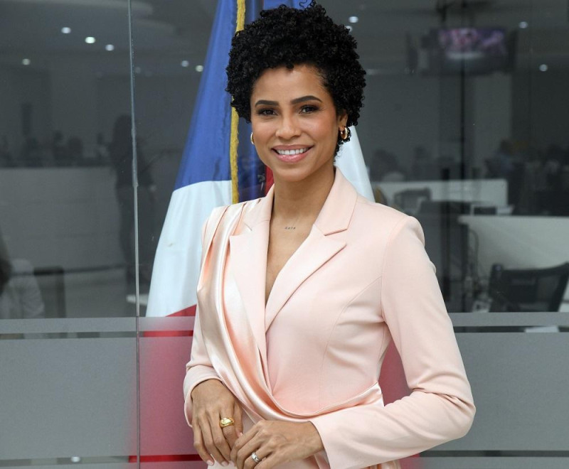 Melissa Rojas, la maquillista que se subió al Metro para perder el ...