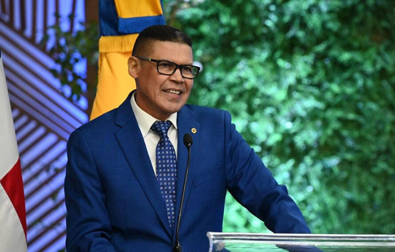 Ricardo Nieves se va temporalmente de la radio y la televisión