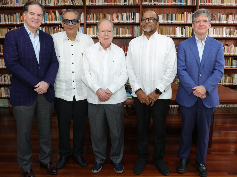 Fundación Corripio presenta obra de Rolando Espinal