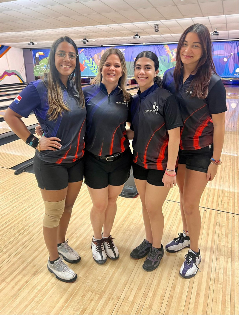 Equipo femenino RD busca presea en Centroamericanos de Boliche