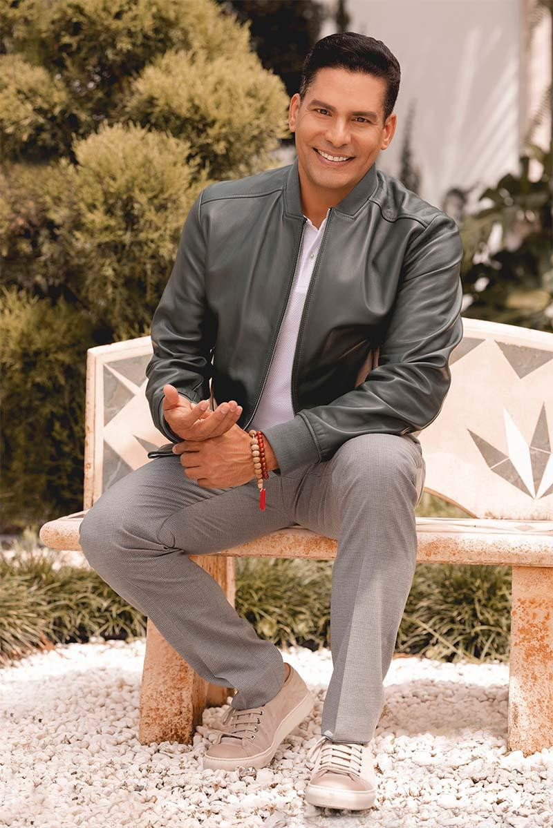 Ismael Cala habla por primera vez del hombre con quien ha compartido ...