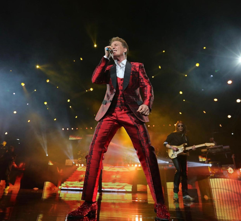 Emmanuel llega este 28 de agosto al Teatro Nacional con su "Solo hits ...