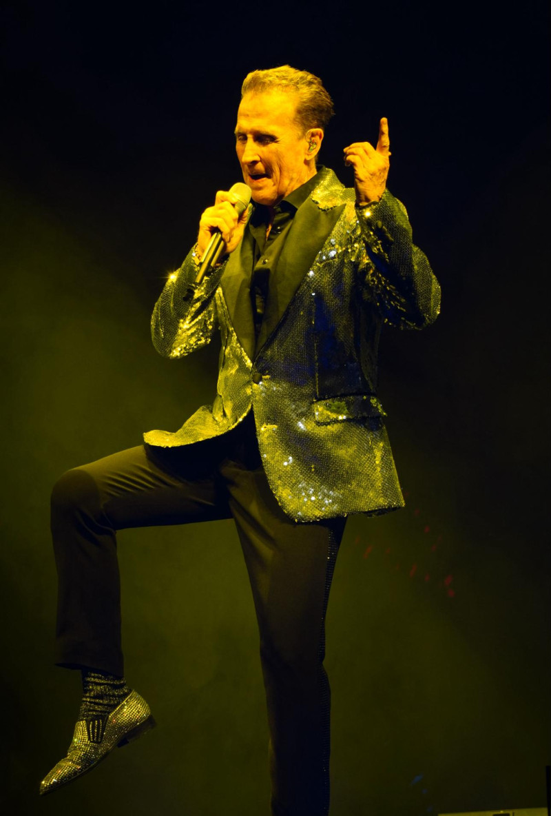 Emmanuel celebra fiesta con dominicanos y hace homenaje a José Antonio ...