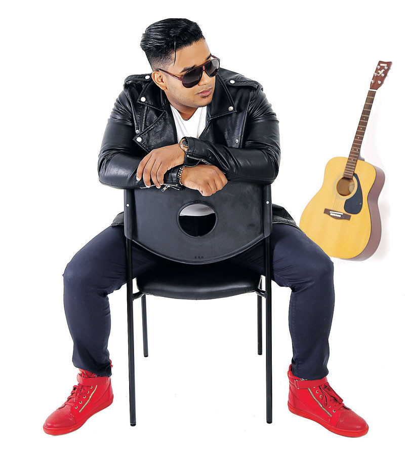 Samuel J lanza su primer disco “Its Bachata”