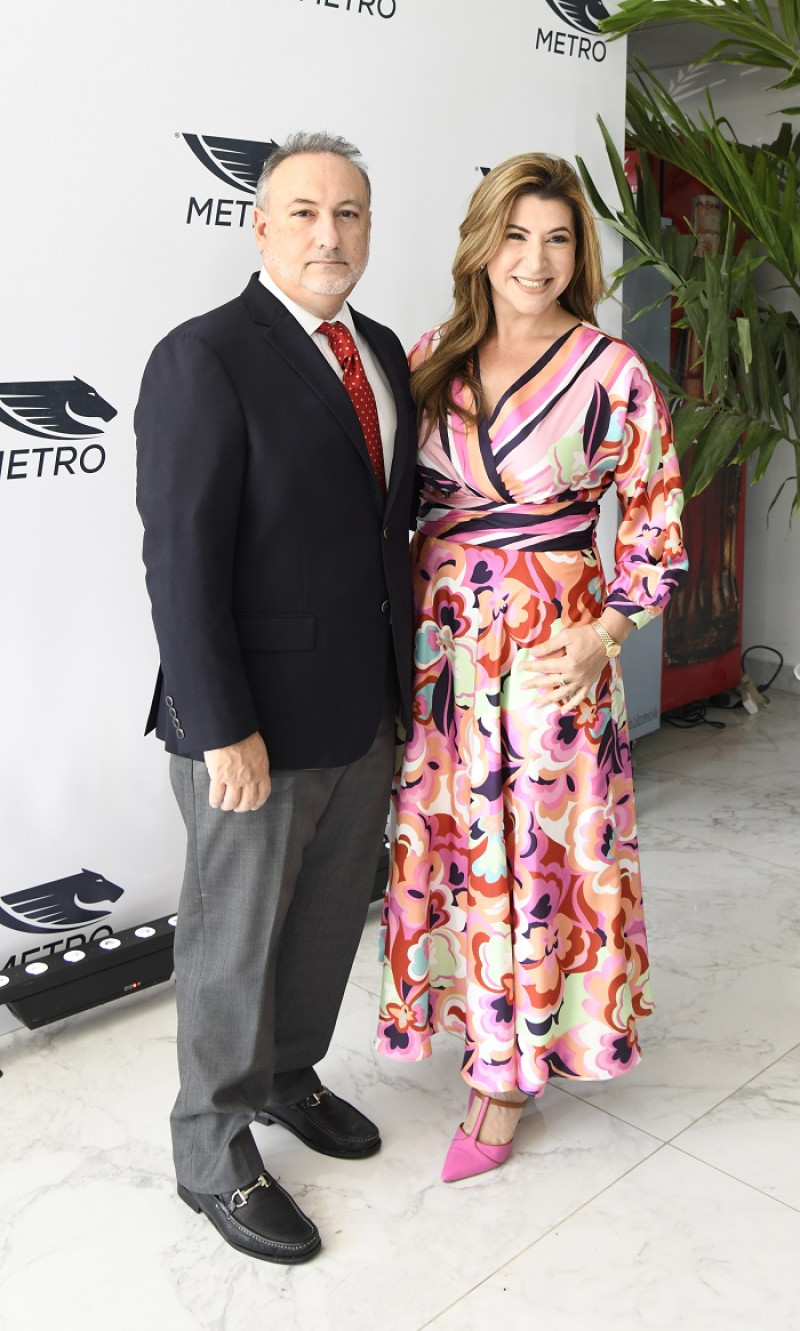 Metro estrena casa y flotilla de autobuses