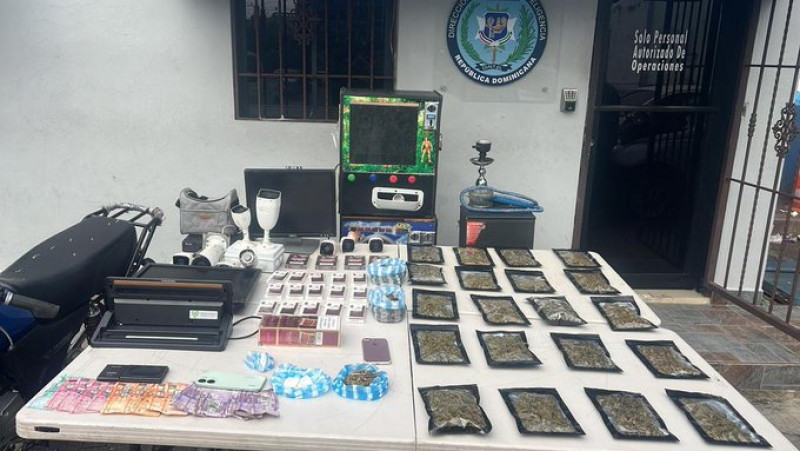 Desmantelan puntos de drogas en el Ensanche Capotillo