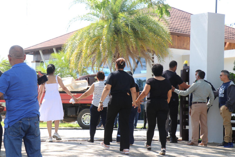 En Monte Cristi familiares y amigos esperan cuerpo de la gobernadora ...