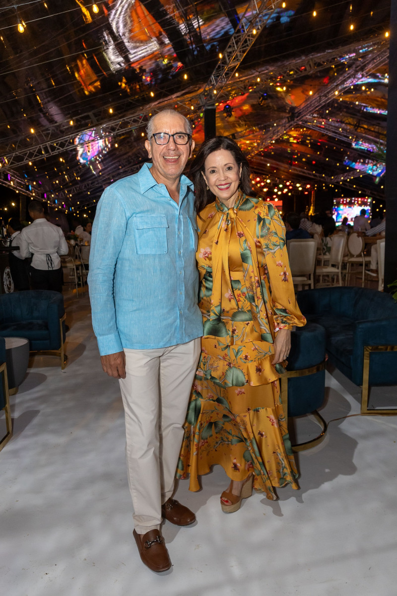 CardNET organiza torneo de golf por aniversario